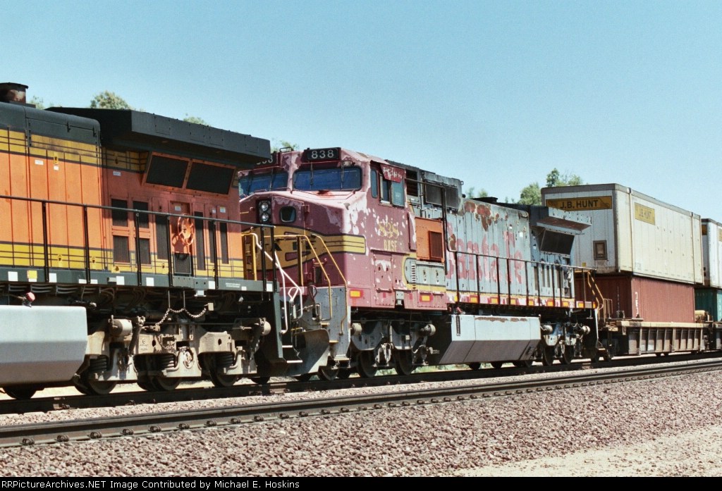 BNSF 838